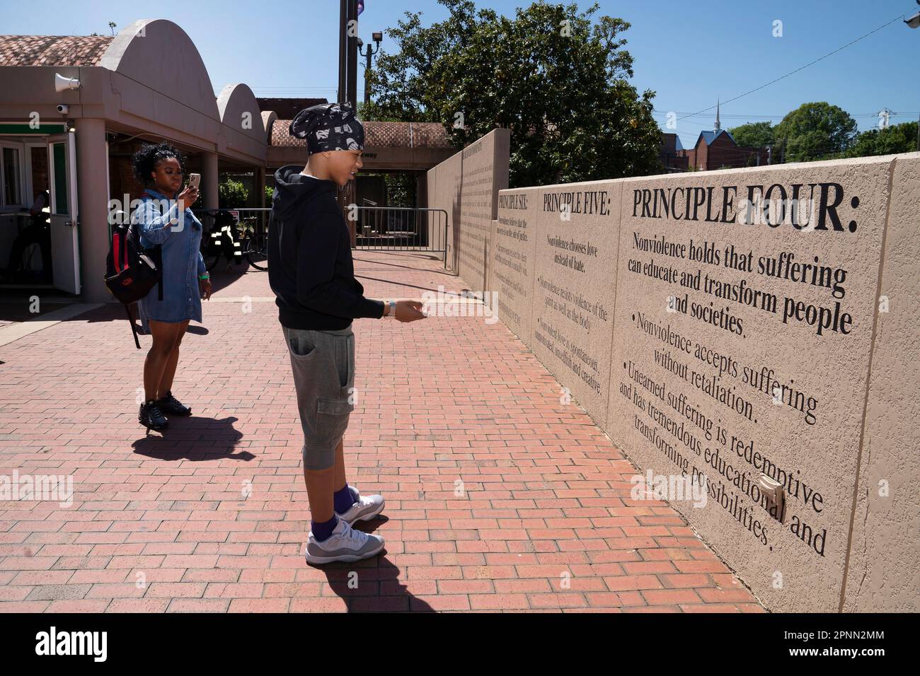 IMAGE DISTRIBUTED FOR MARTHA'S TABLE - Travel ambassador Toni Reynolds ...