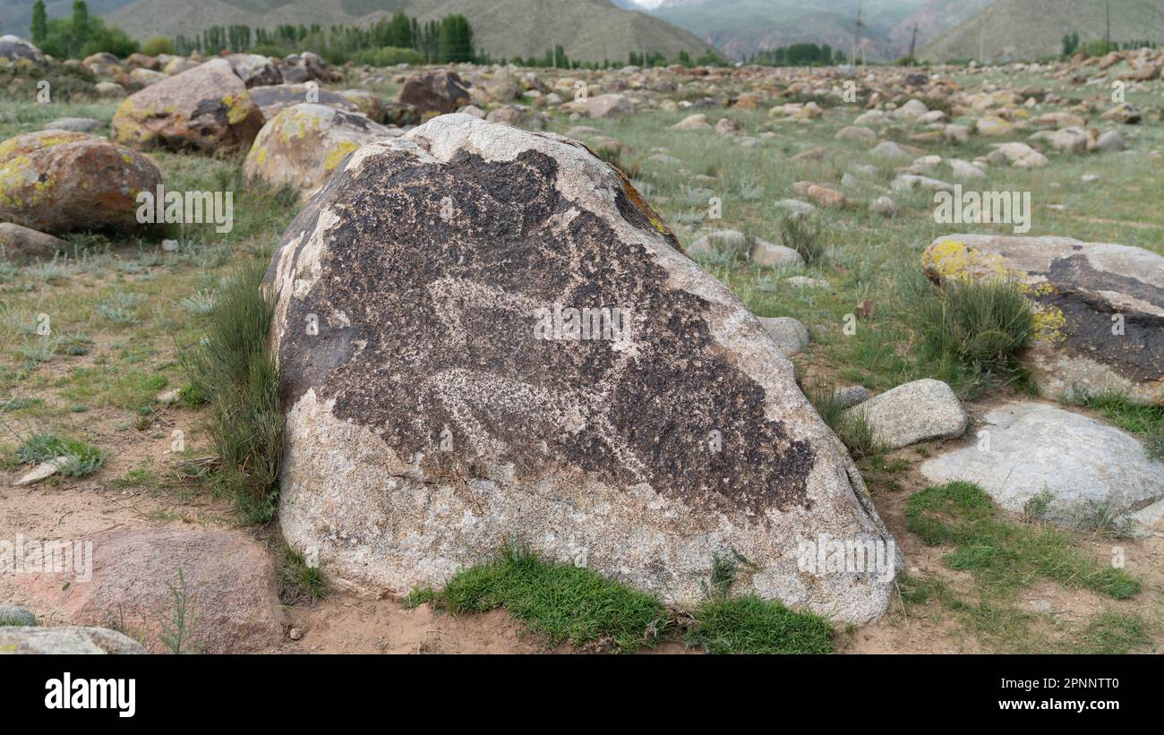 Cholpon-ATA, Kirghizistan - Mai 2022 : le musée en plein air de ...