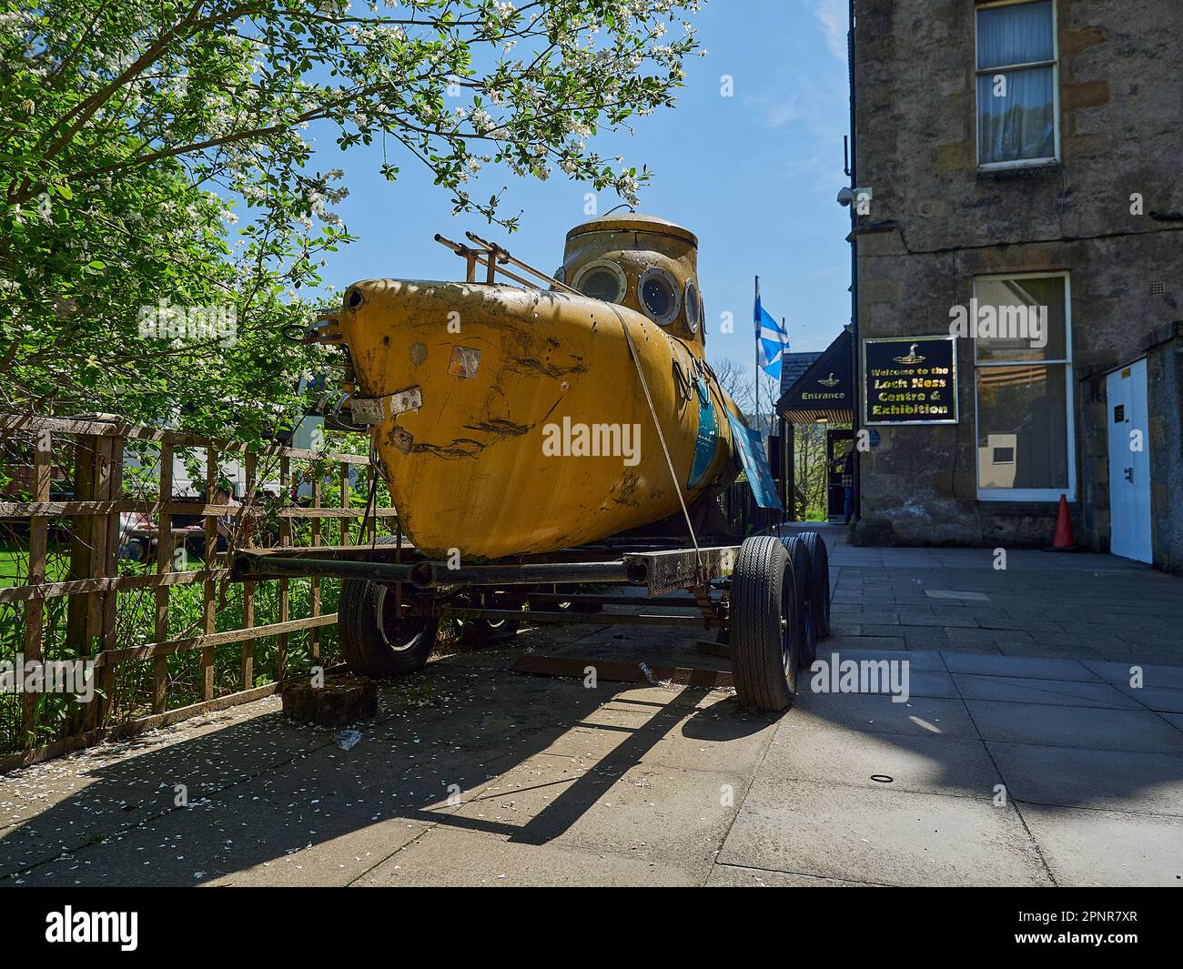 Loch ness monster submarine Banque de photographies et d’images à haute ...