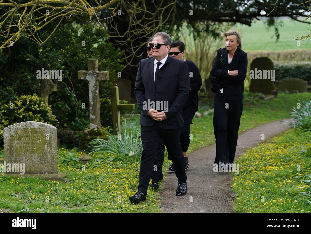Alan Carr arrive pour les funérailles de Paul O'Grady à l'église St ...