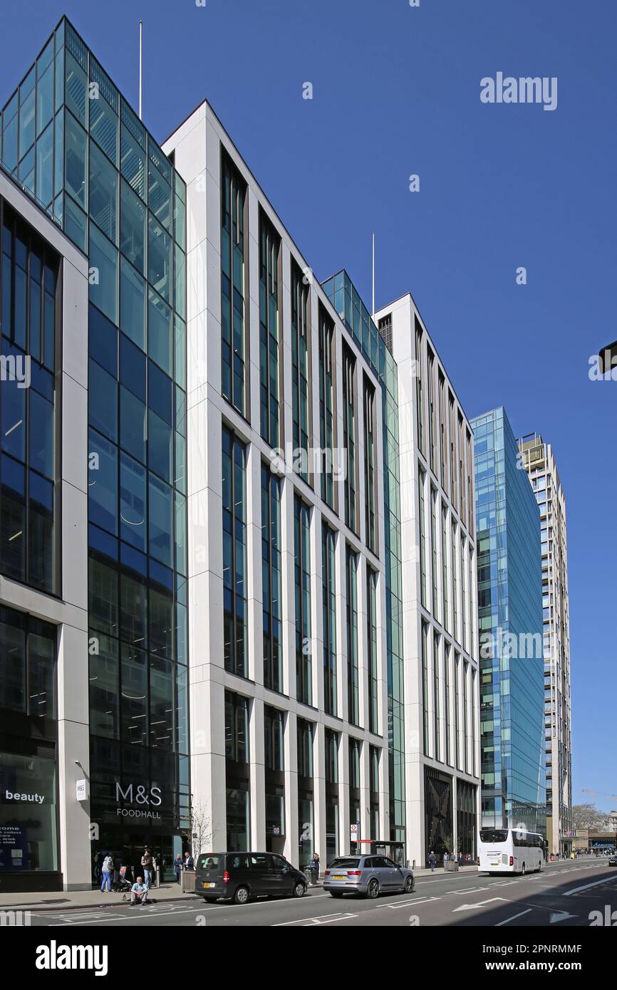 Londres, Royaume-Uni. York Road entre la South Bank et la gare de ...