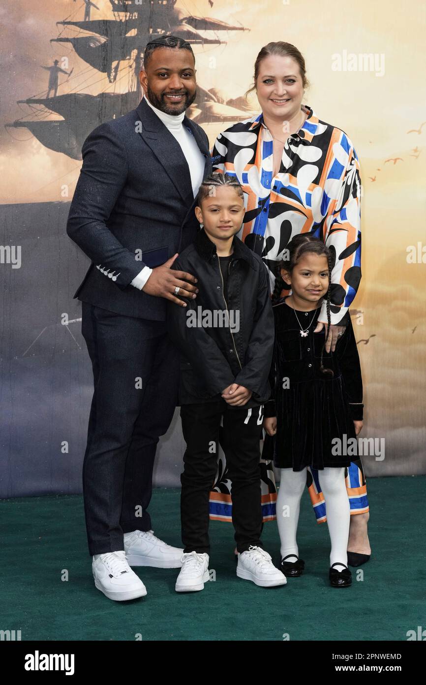 JB Gill, left, Ace Gill, Chiara Gill and Chloe Tangney pose for ...