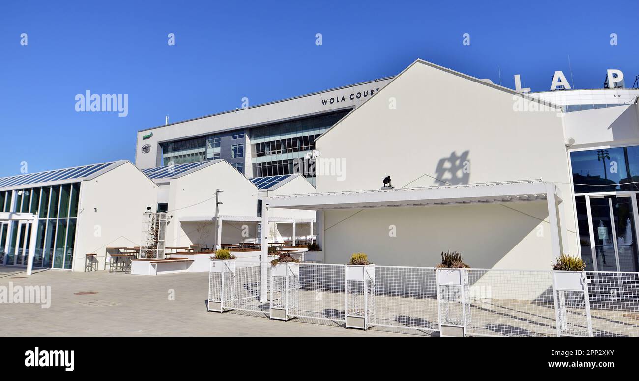 Varsovie, Pologne. 21 avril 2023. Le bâtiment qui abrite le Food Hall ...