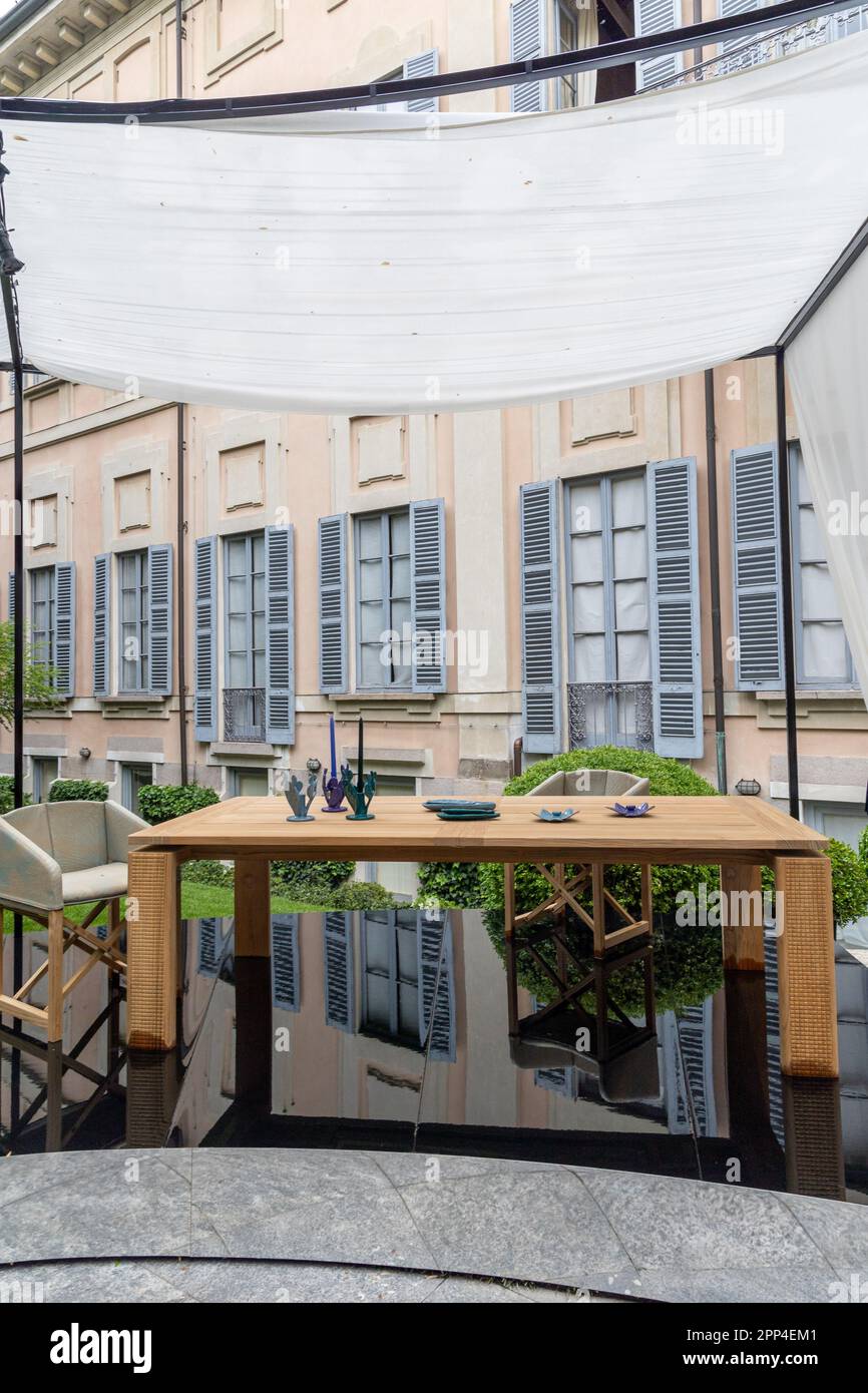 Giorgio armani home collection Banque de photographies et d’images à ...