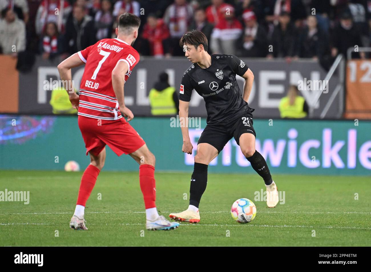 Hiroki ITO (VFB Stuttgart) sur le ballon, l'action. Football 1st Bundesliga saison 2022/2023 ...