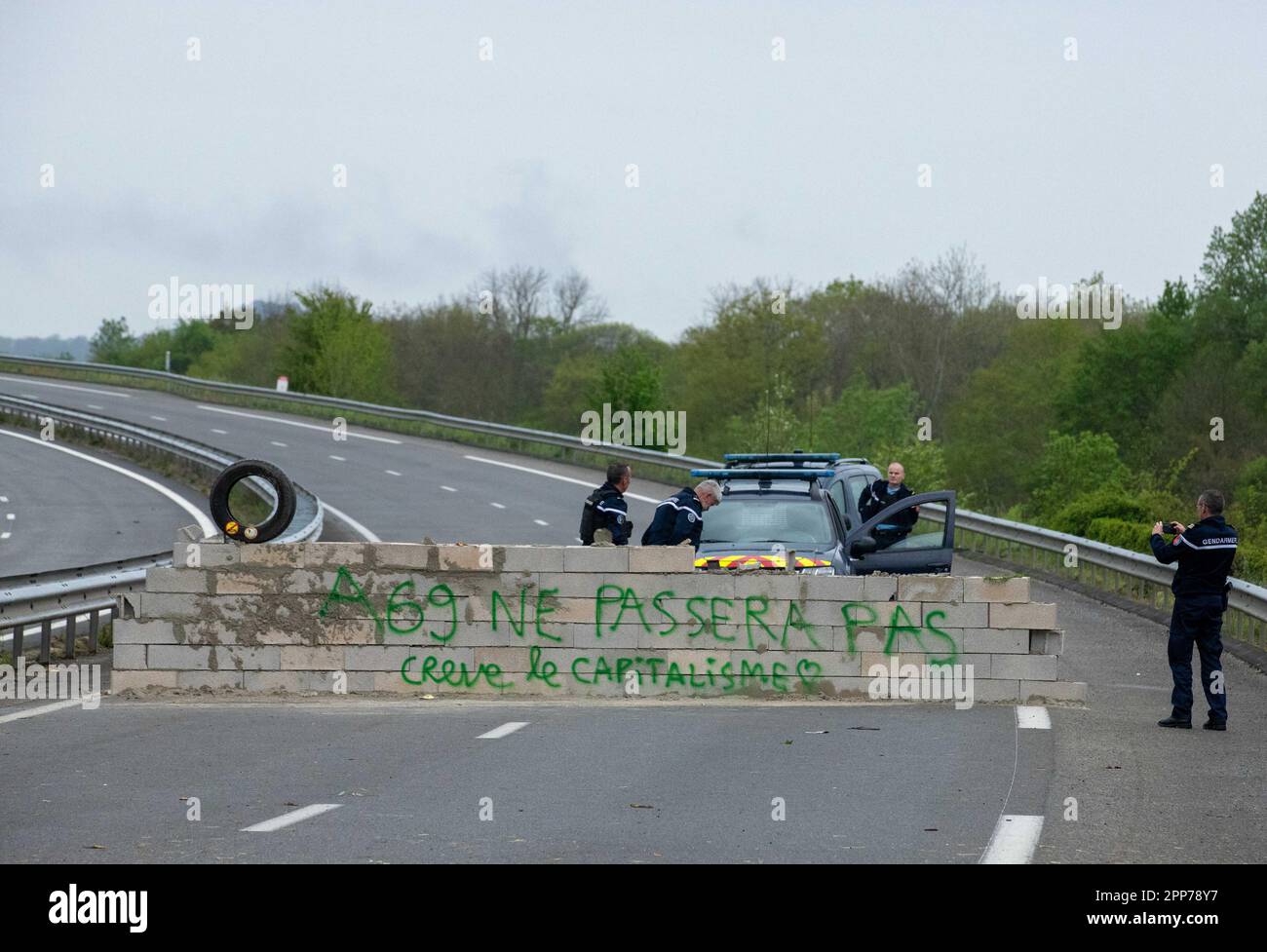 Saix, France. 22nd avril 2023. Manifestation contre le projet d'autoroute A69 entre Castres et ...