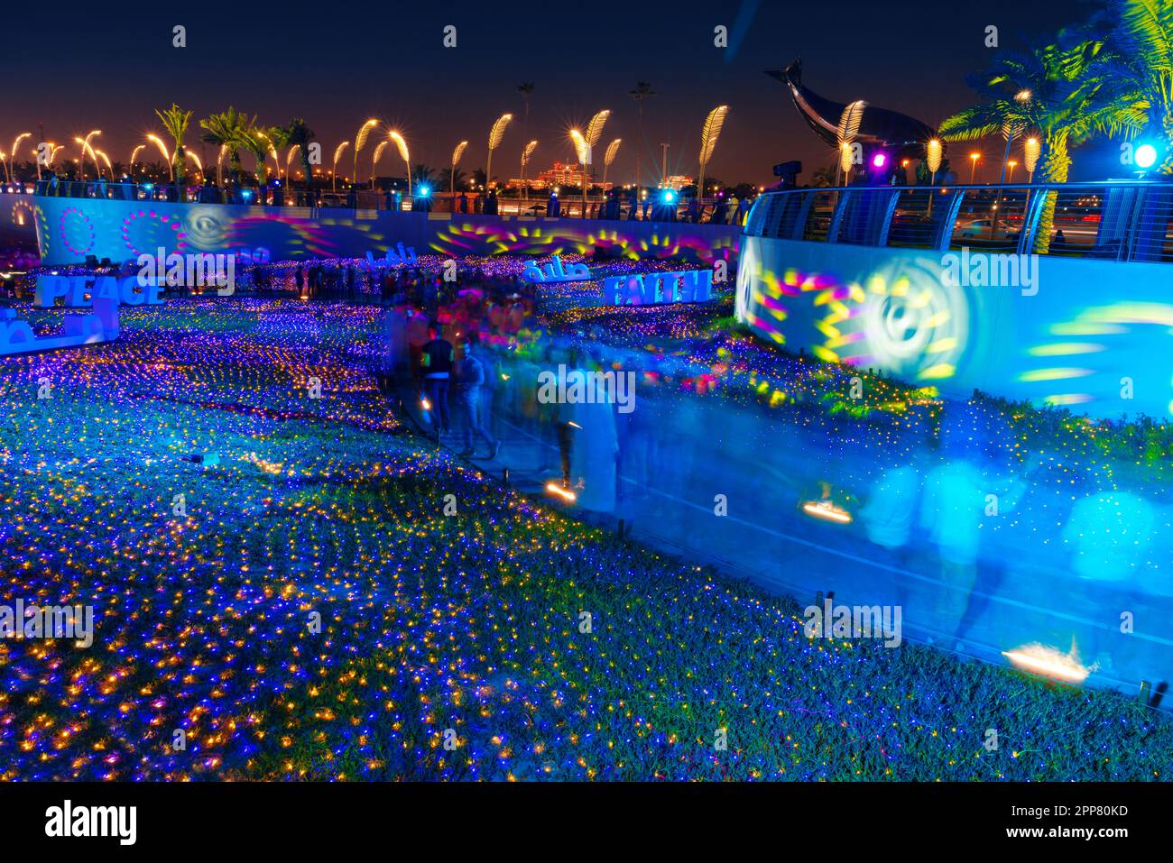 EID al fitr 2023 célébrations et feux d'artifice à la corniche de Doha ...