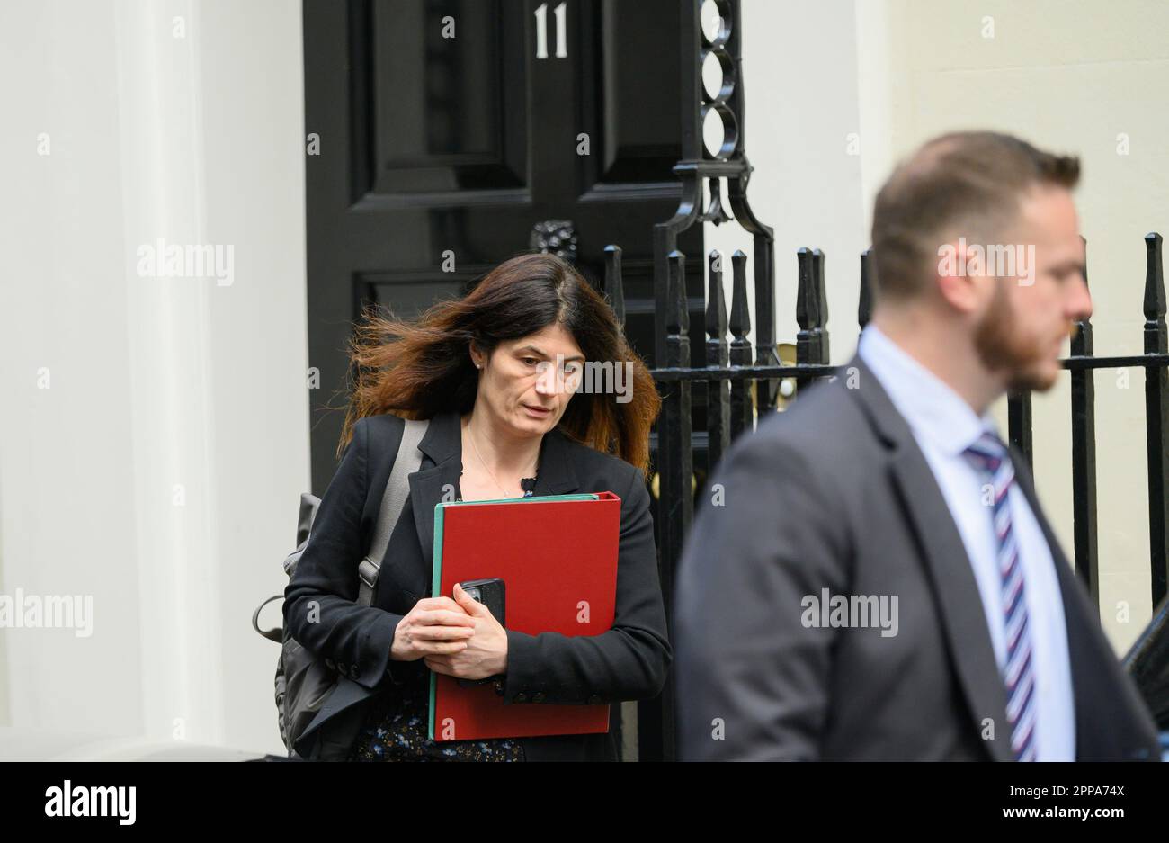 Lisa Lovering, conseillère spéciale et chef des opérations au 10, rue ...