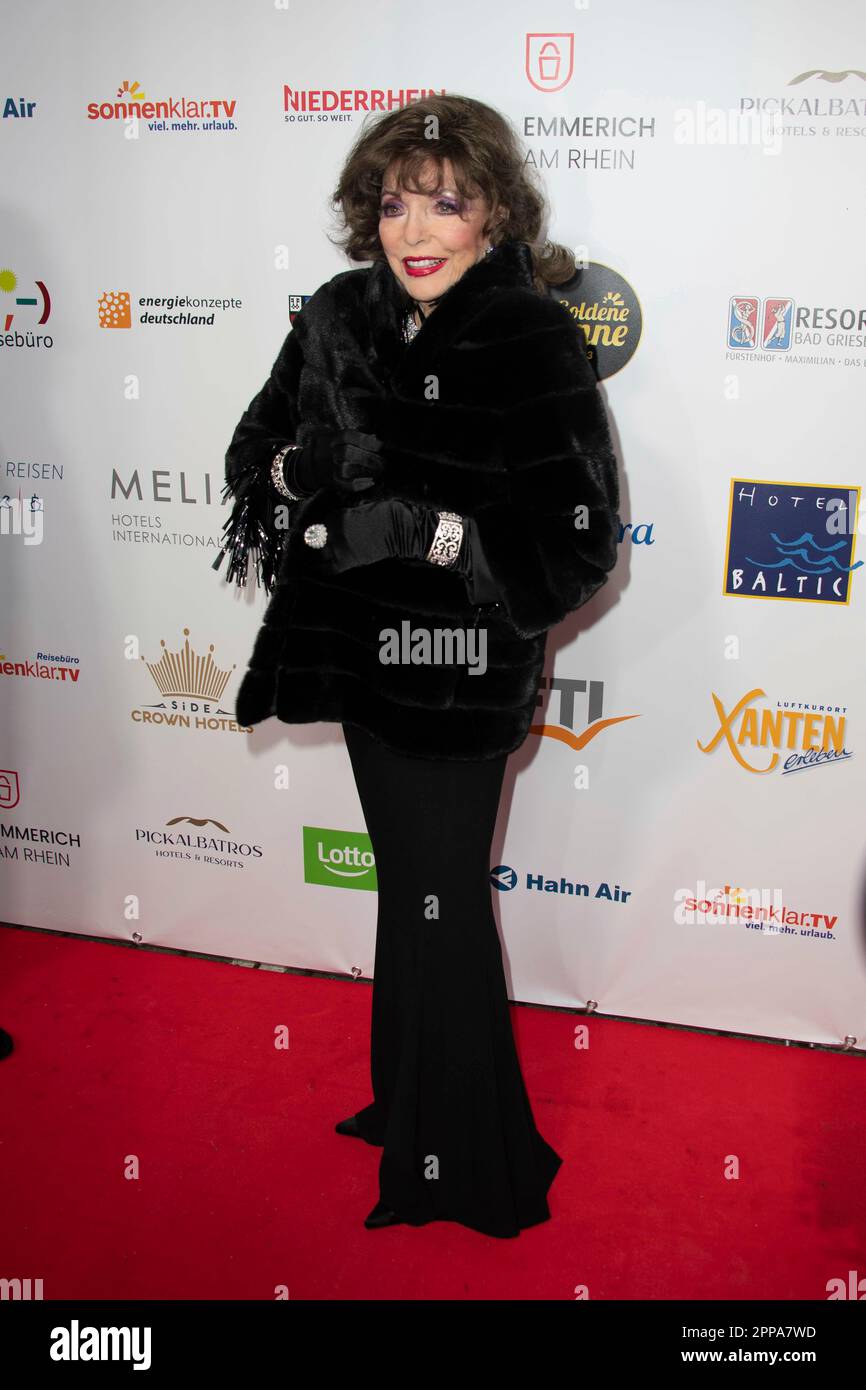 Actress joan collins 2023 Banque de photographies et d’images à haute ...