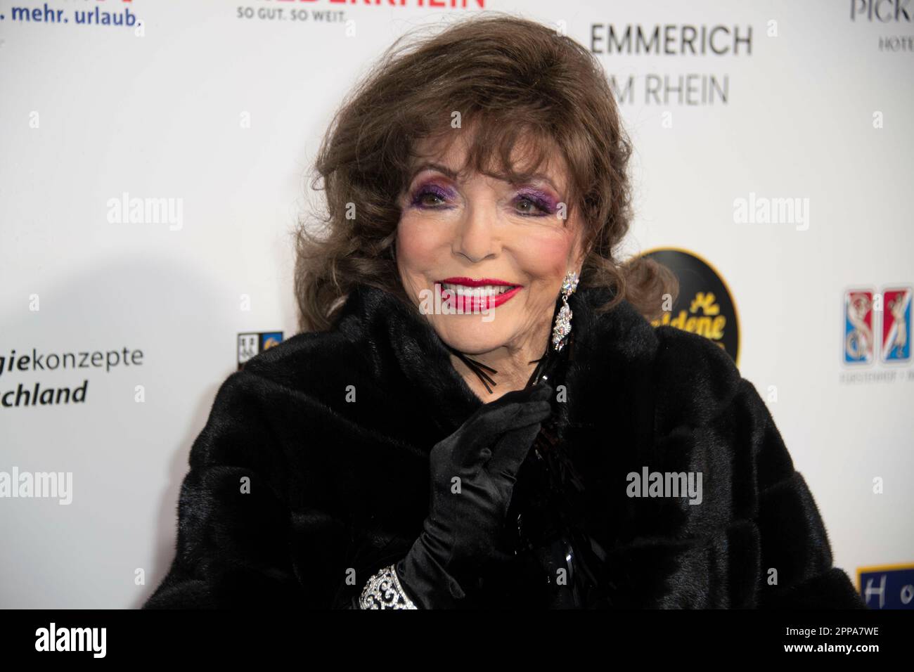 Actress joan collins 2023 Banque de photographies et d’images à haute ...