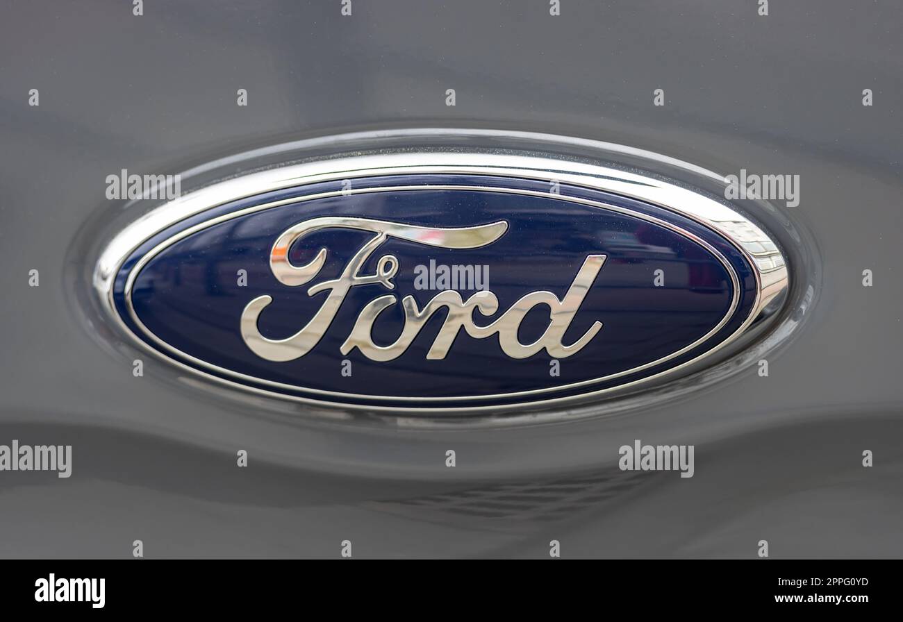 Ford logo Banque de photographies et d’images à haute résolution - Alamy