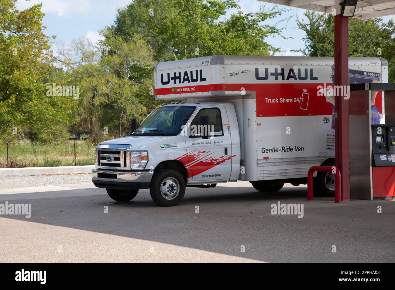 U haul truck Banque de photographies et d’images à haute résolution - Alamy