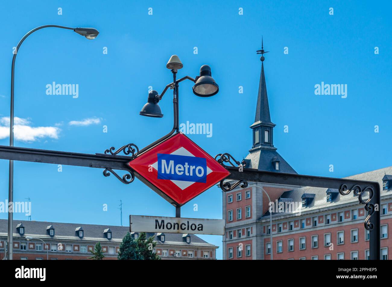 Intercambiador de moncloa Banque de photographies et d’images à haute ...