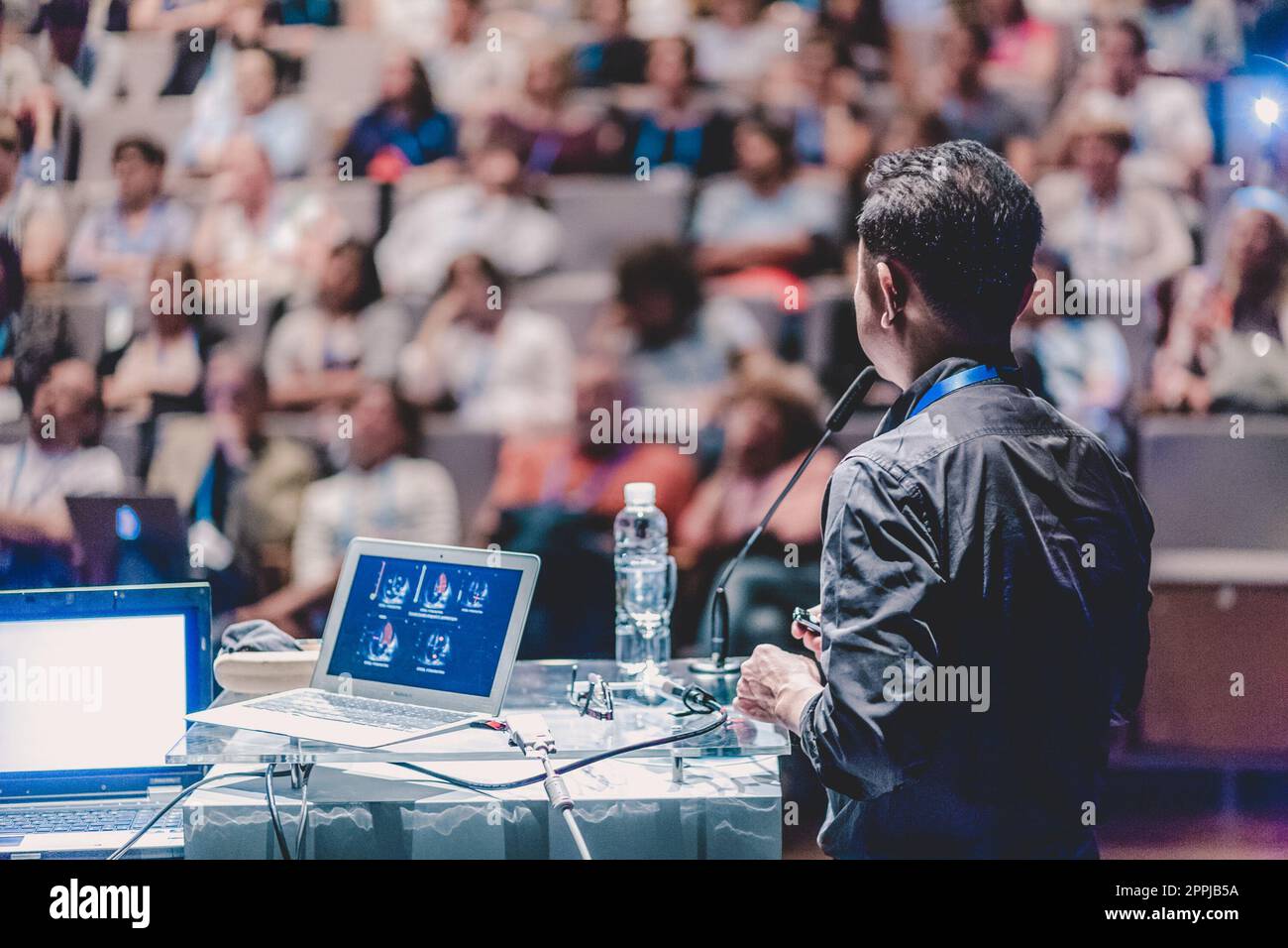 Public talk Banque de photographies et d’images à haute résolution - Alamy