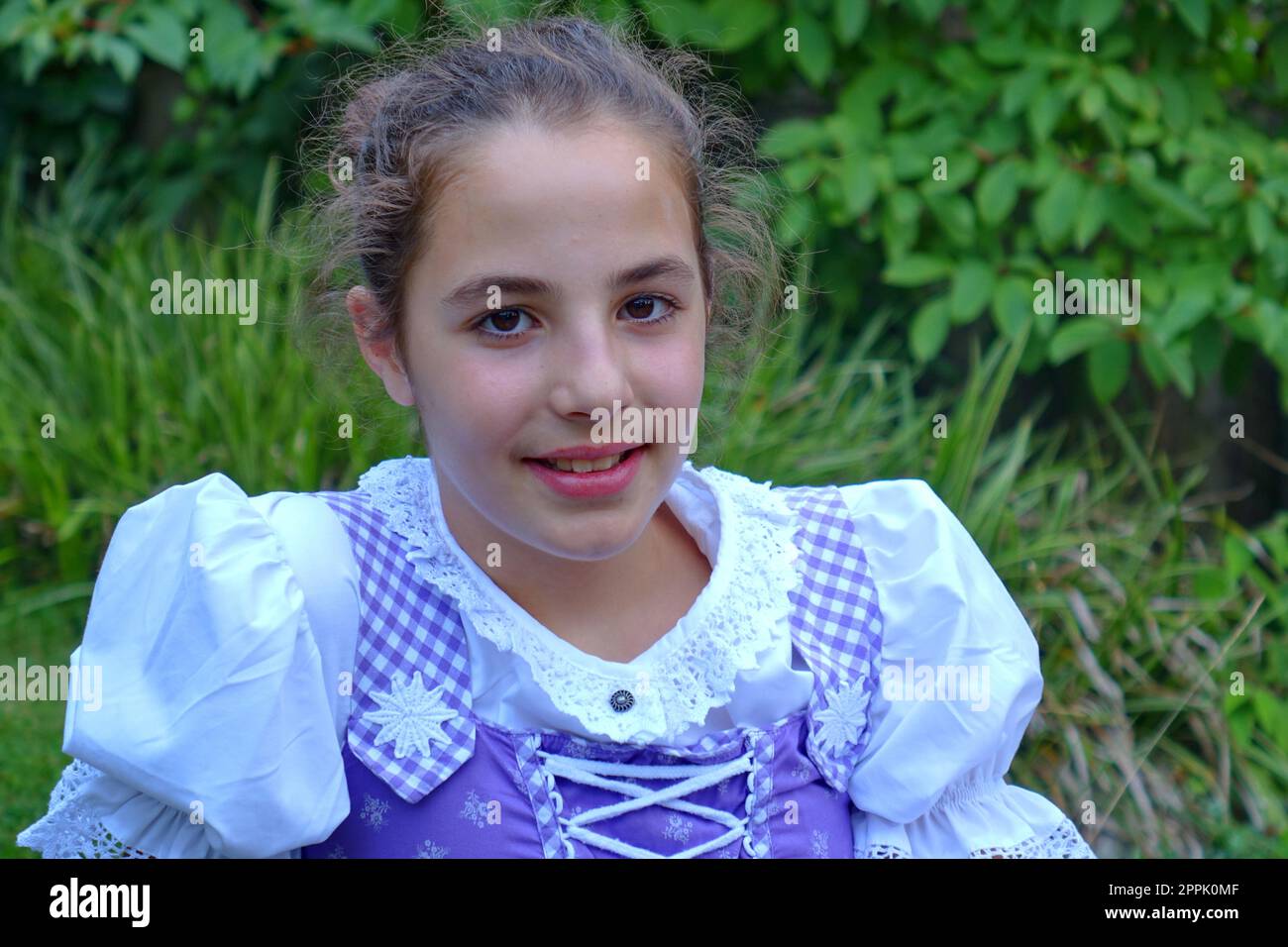 Jeune fille de 14 ans Banque de photographies et d’images à haute ...