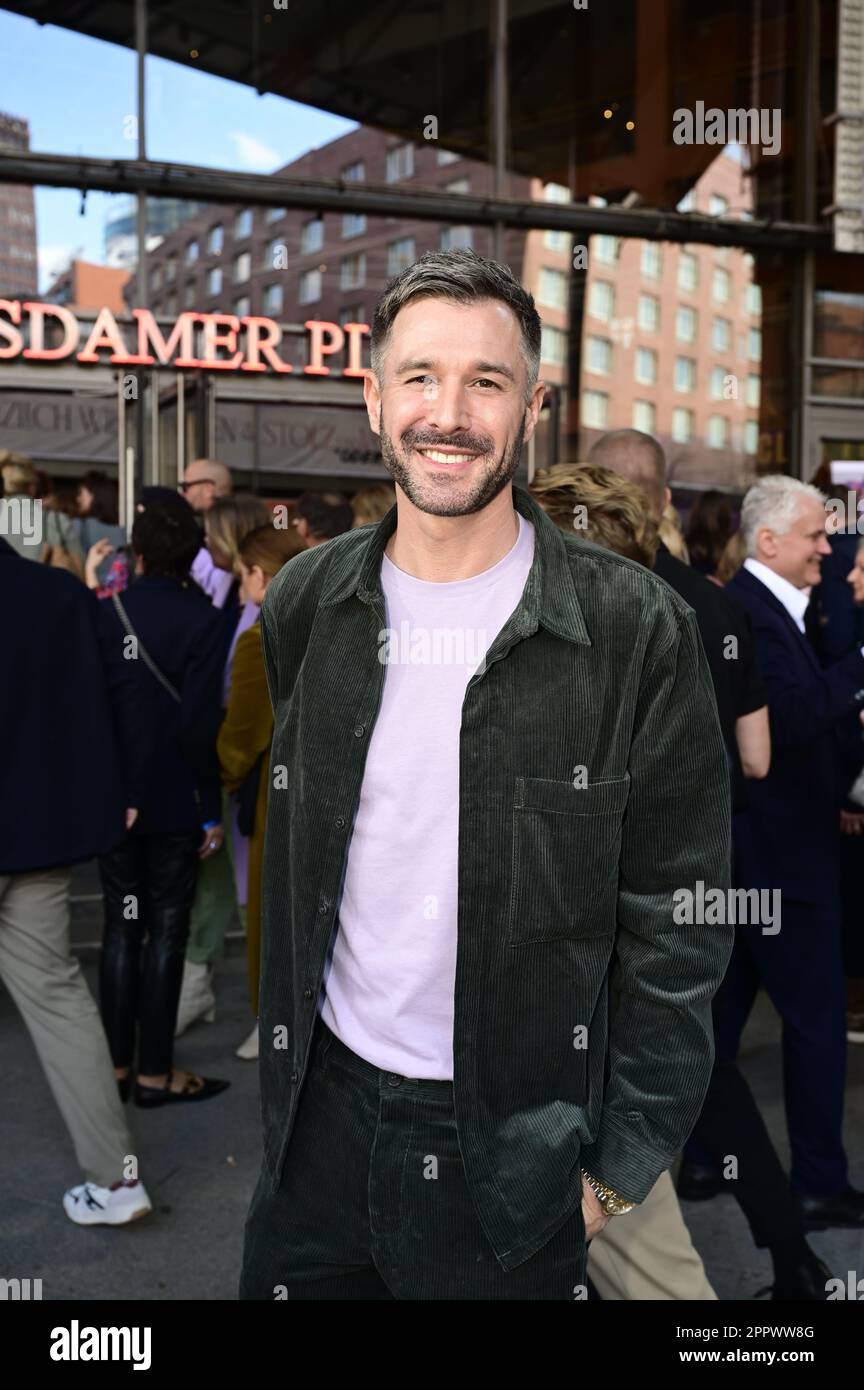 Jochen Schropp BEI der Premiere des Theaterstücks 'Stolz und Vorurteil ...