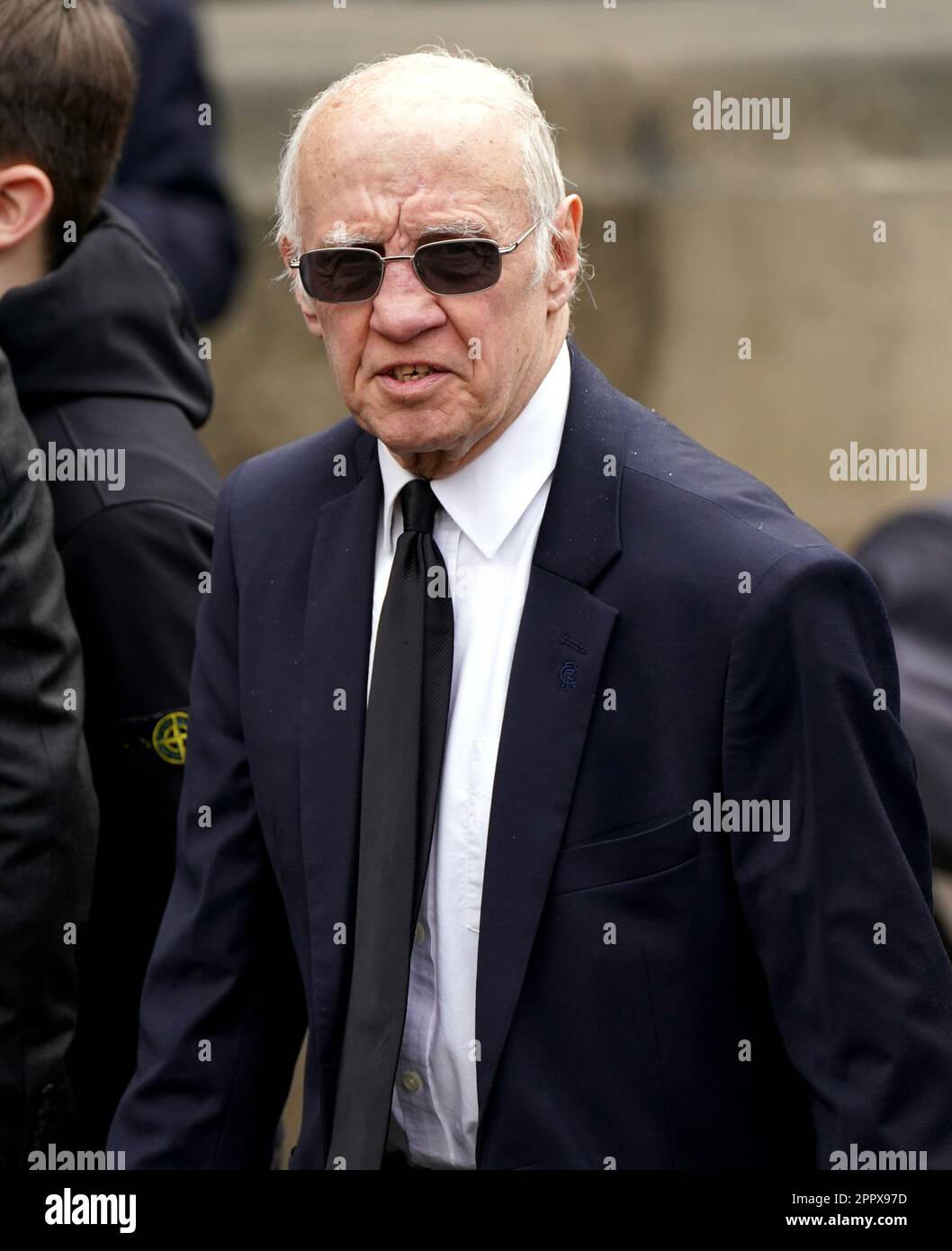 L'ancien joueur des Rangers Willie Henderson, après un service ...