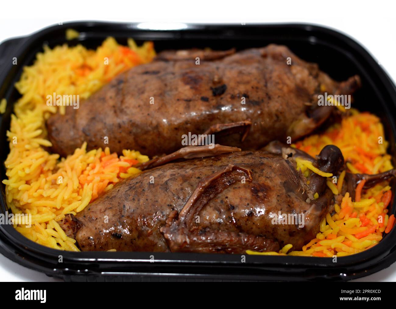 Escab farci de Hamam Mahshi égyptien, cuisine arabe, plat traditionnel ...