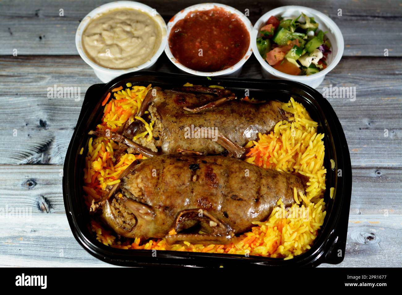 Escab farci de Hamam Mahshi égyptien, cuisine arabe, plat traditionnel ...