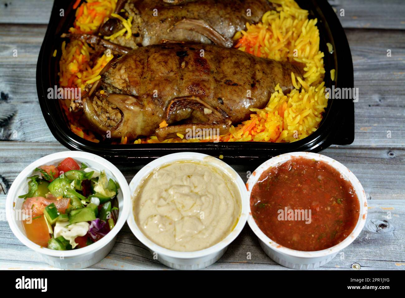 Escab farci de Hamam Mahshi égyptien, cuisine arabe, plat traditionnel ...