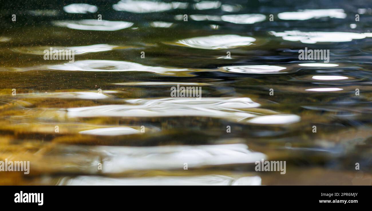 Eau transparente rivière Banque de photographies et d’images à haute ...