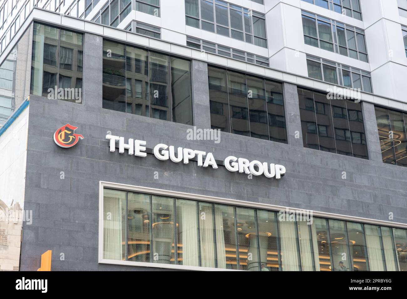 Le groupe gupta Banque de photographies et d’images à haute résolution ...