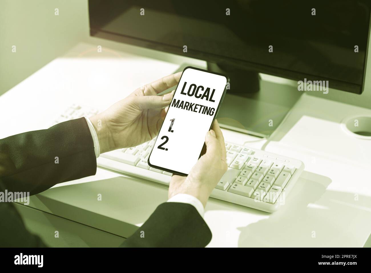 Affiche textuelle montrant le marketingA local affaires où un produit ...