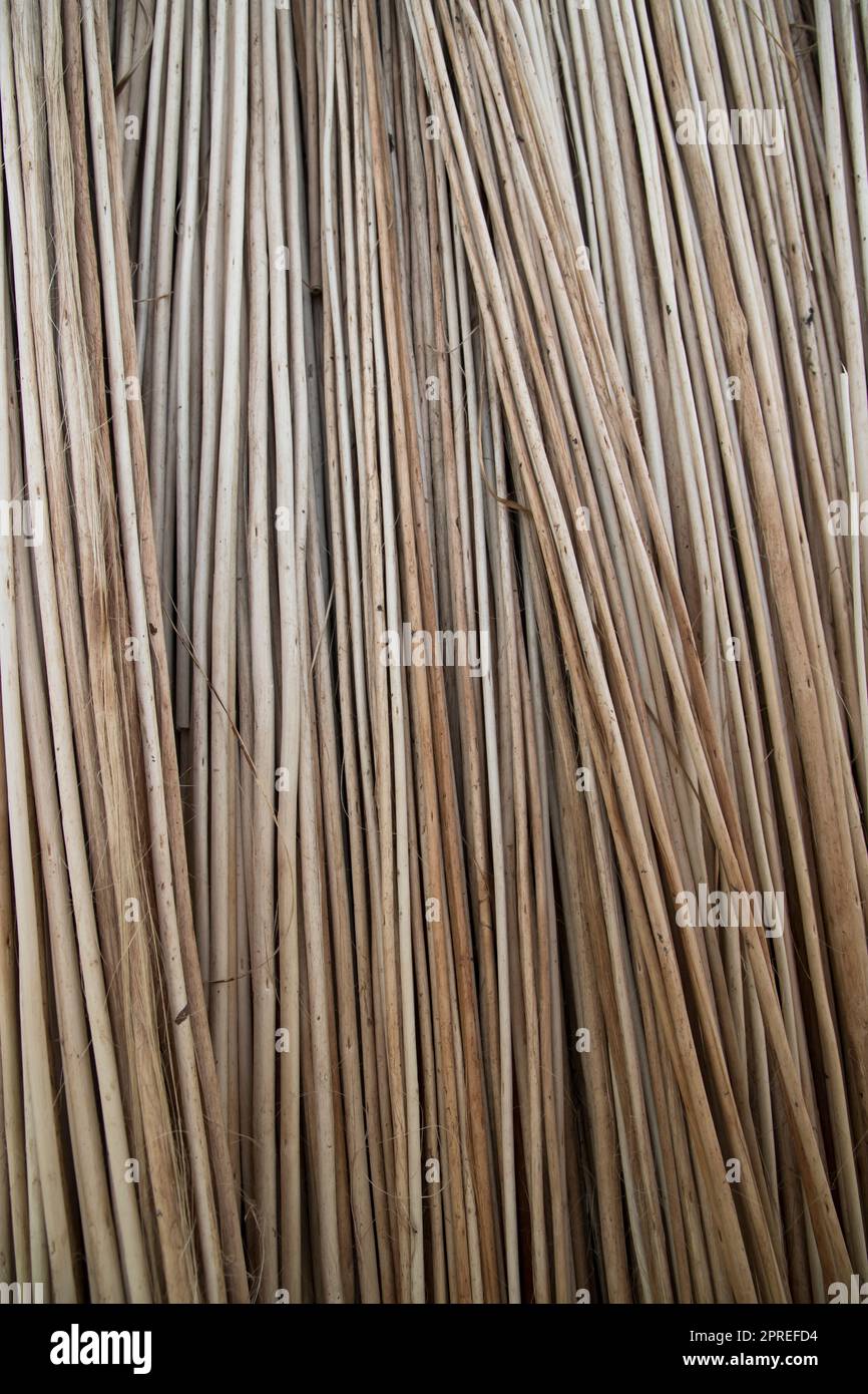 Lignes et lignes de bâtonnets de jute brun arrière-plan de texture d'un ...