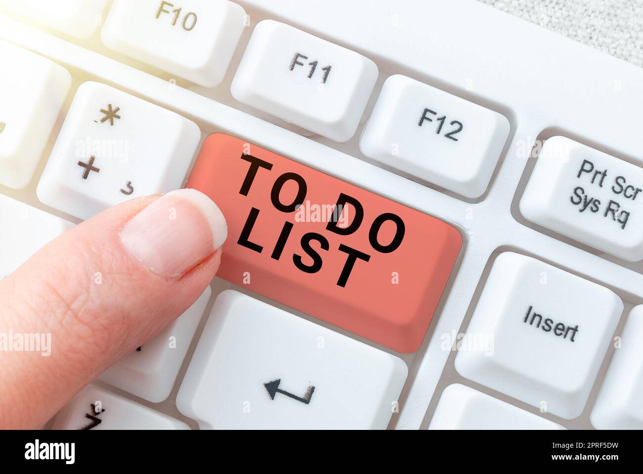 Affichage conceptuel de la liste des tâches. Photo conceptuelle Une ...