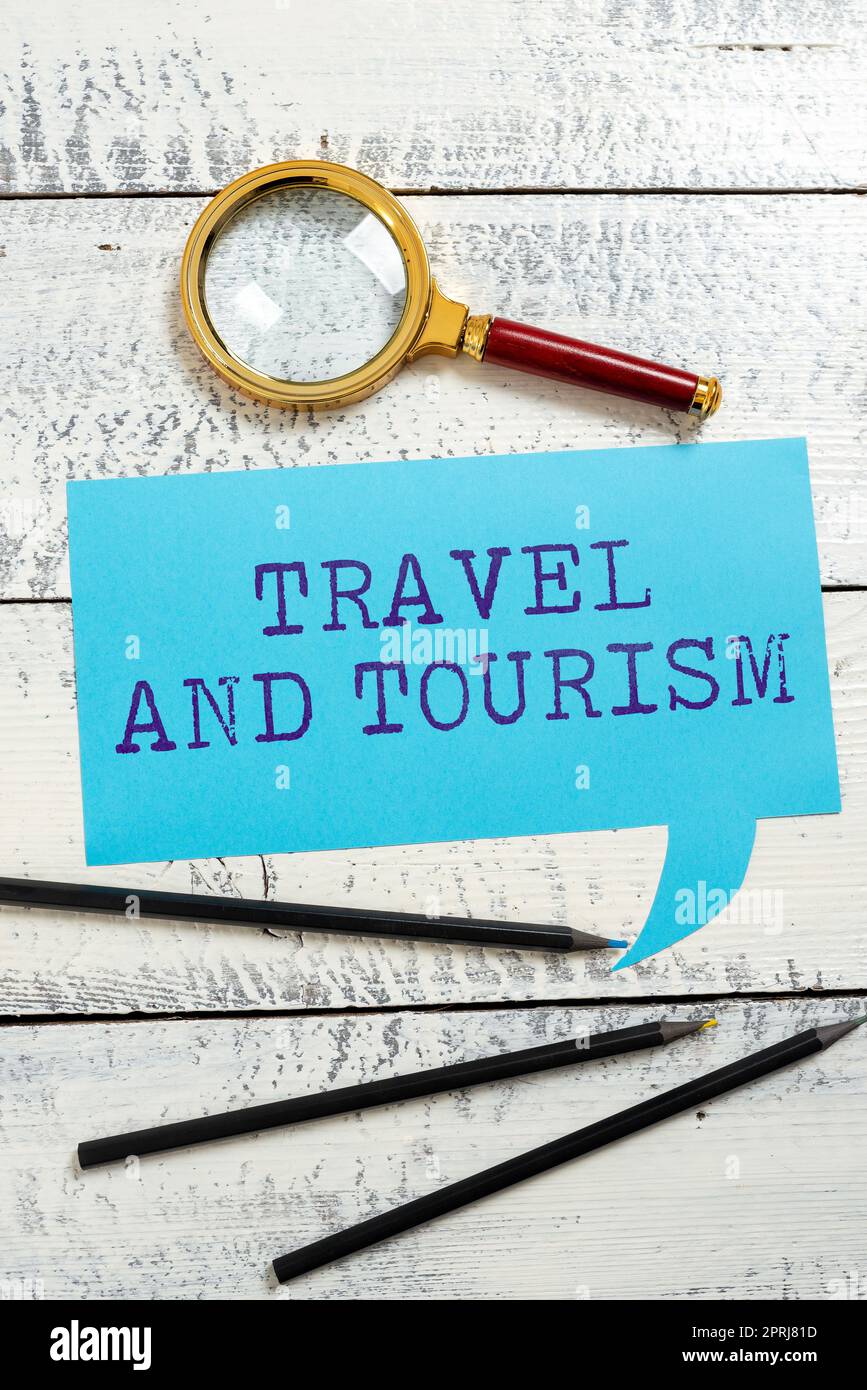 Exposition conceptuelle Voyage et Tourismmouvement temporaire de ...