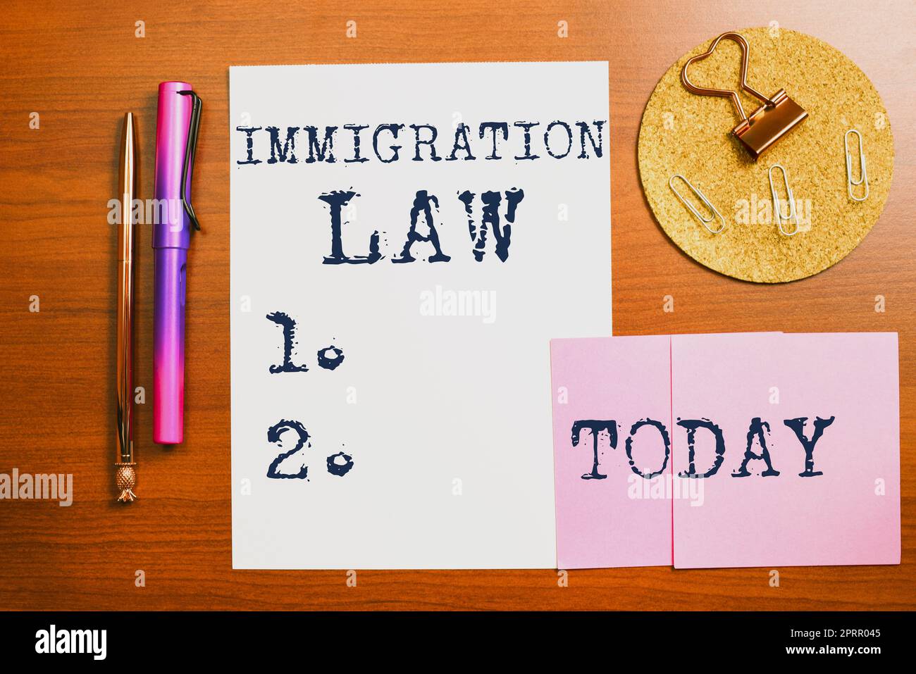 Écrire le texte affiché Immigration LawEla migration d'un citoyen doit ...