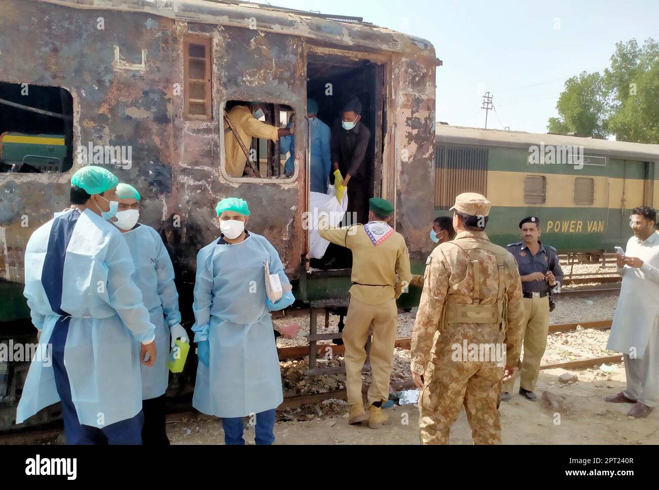 Quetta, Pakistan, 27 avril 2023. Vue du site après l'incendie a éclaté ...
