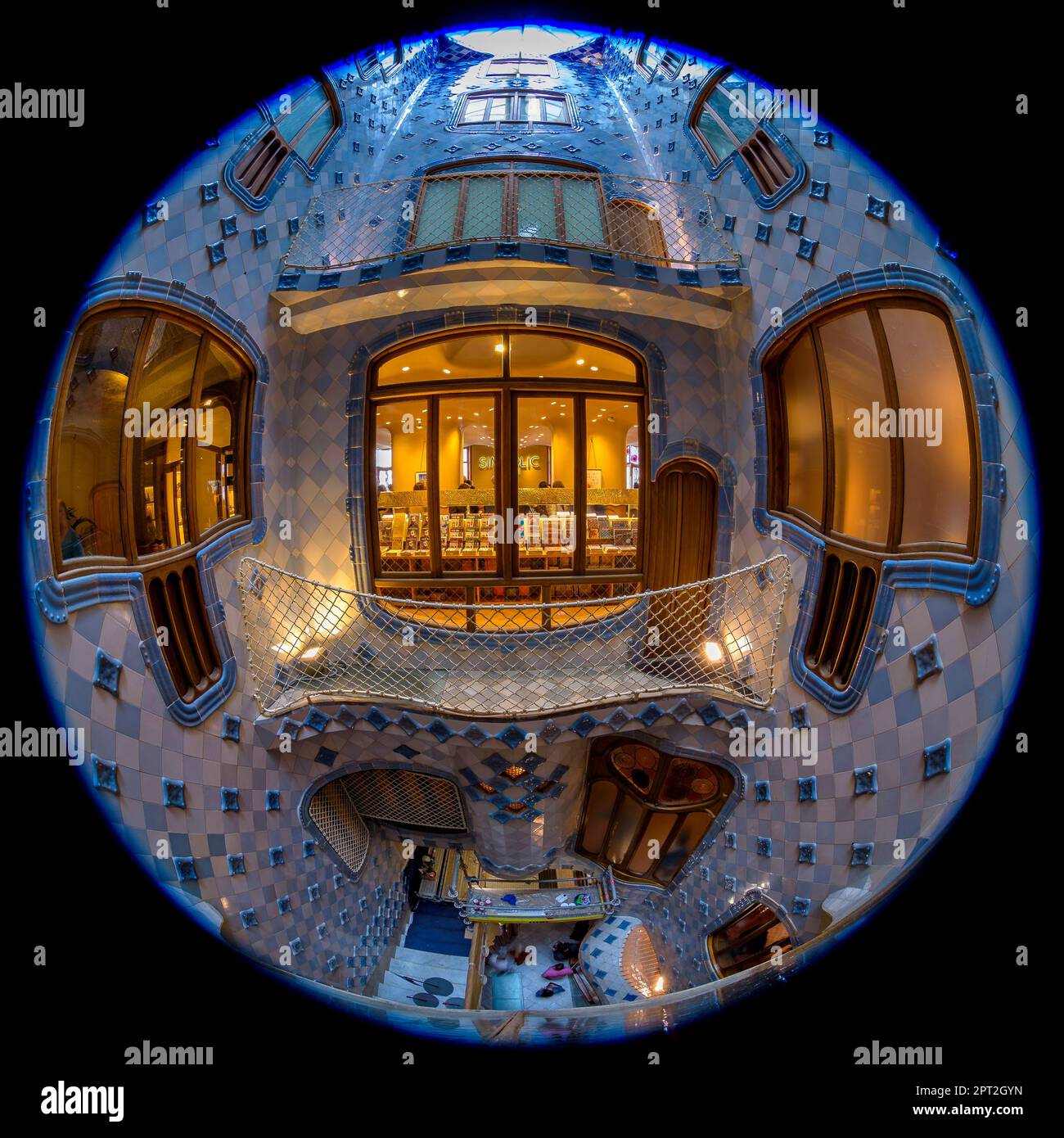 Escala de la casa batllo Banque de photographies et d’images à haute ...