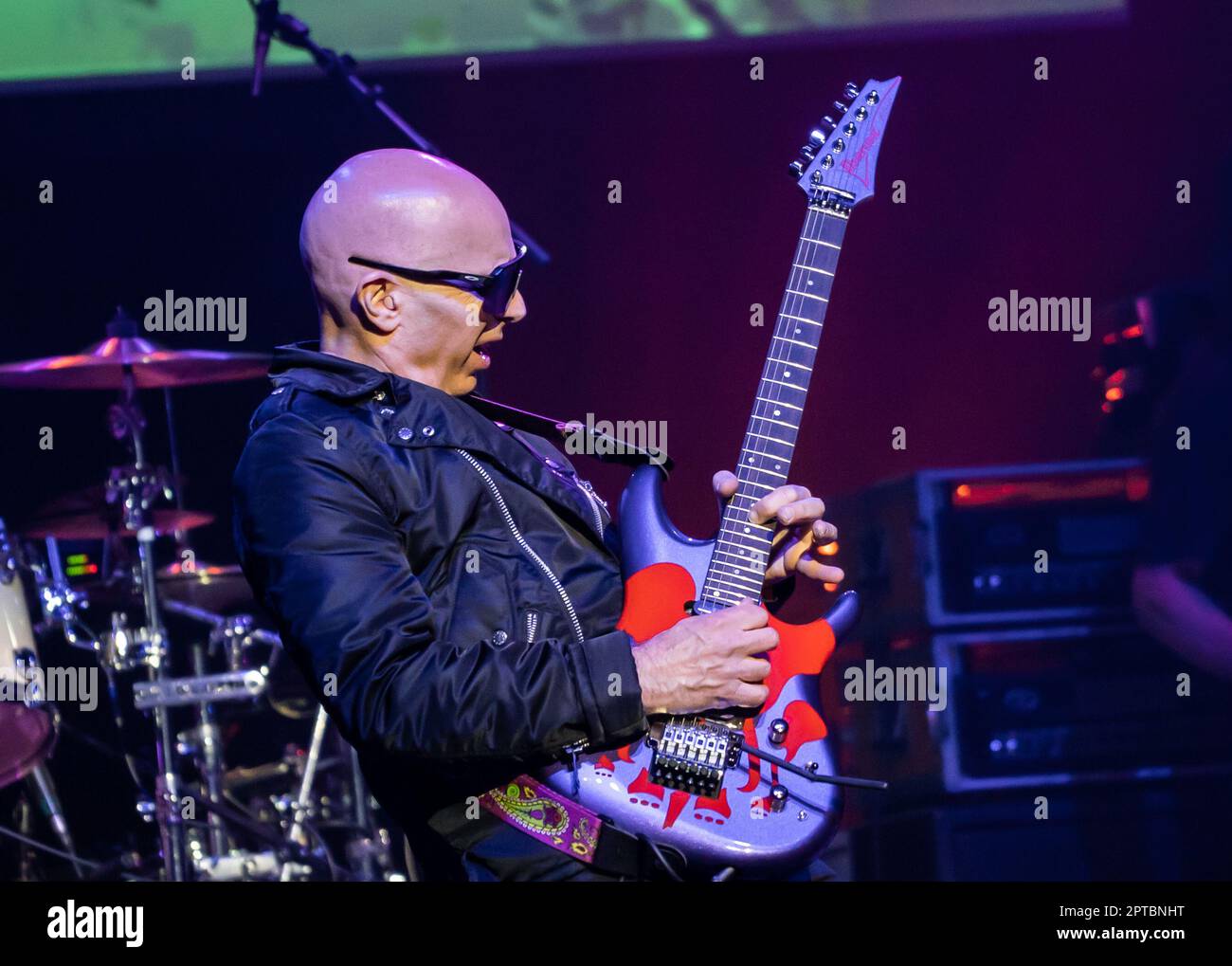 Naples, Italie, 26/04/2023, Joe Satriani au théâtre Augusteo de Naples ...