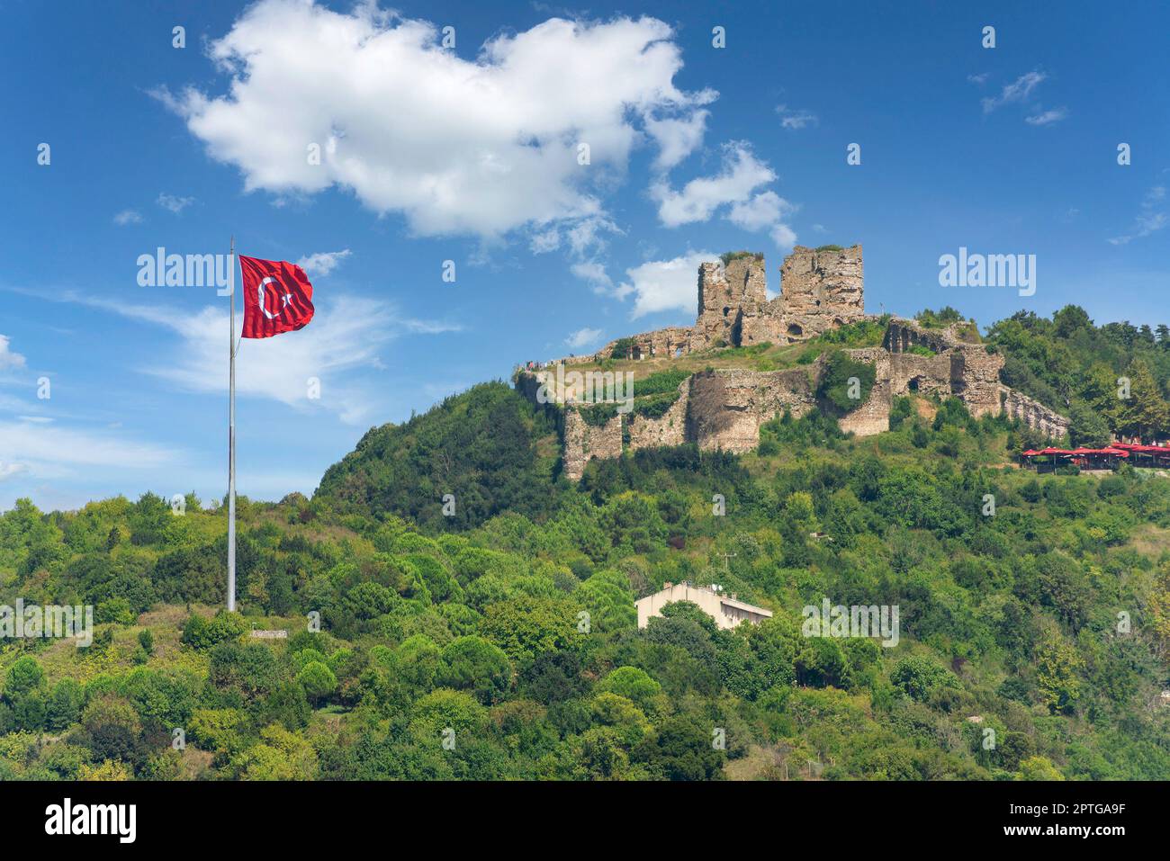 Les ruines du château de Yoros, de Yoros Kalesi, ou du château de Gênes ...