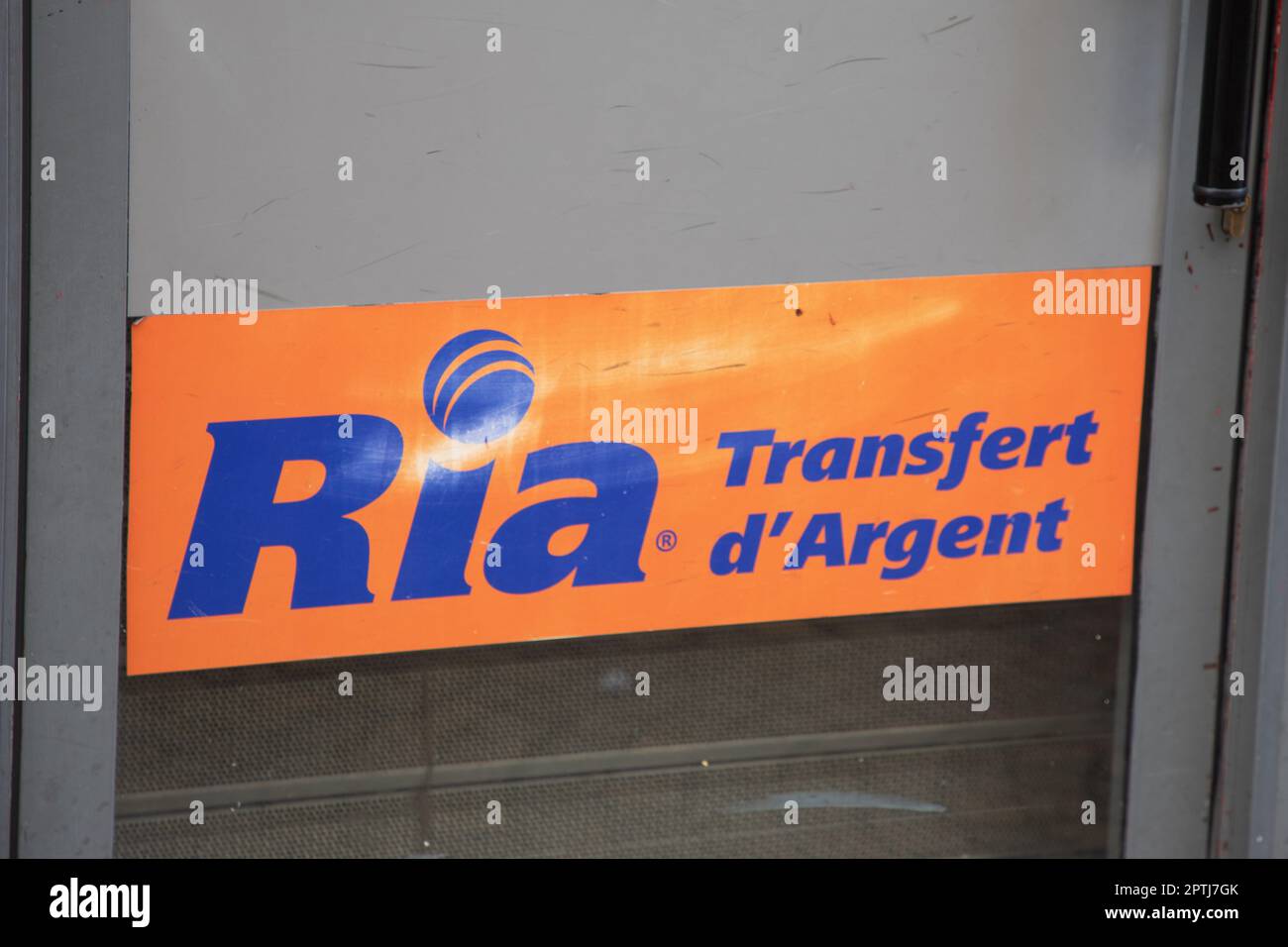 Ria money transfer Banque de photographies et d’images à haute ...