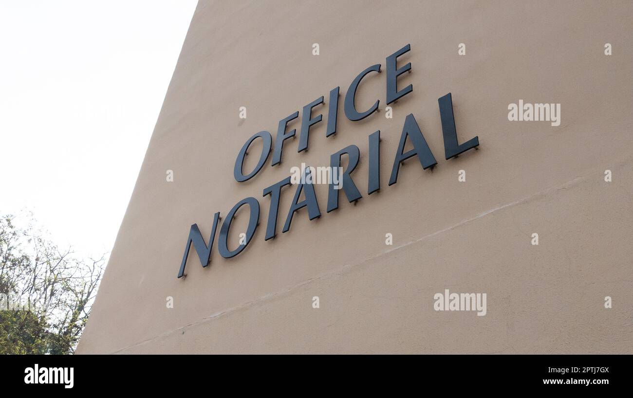lyon , aura France - 04 24 2023 : Office notarial notaire france ...