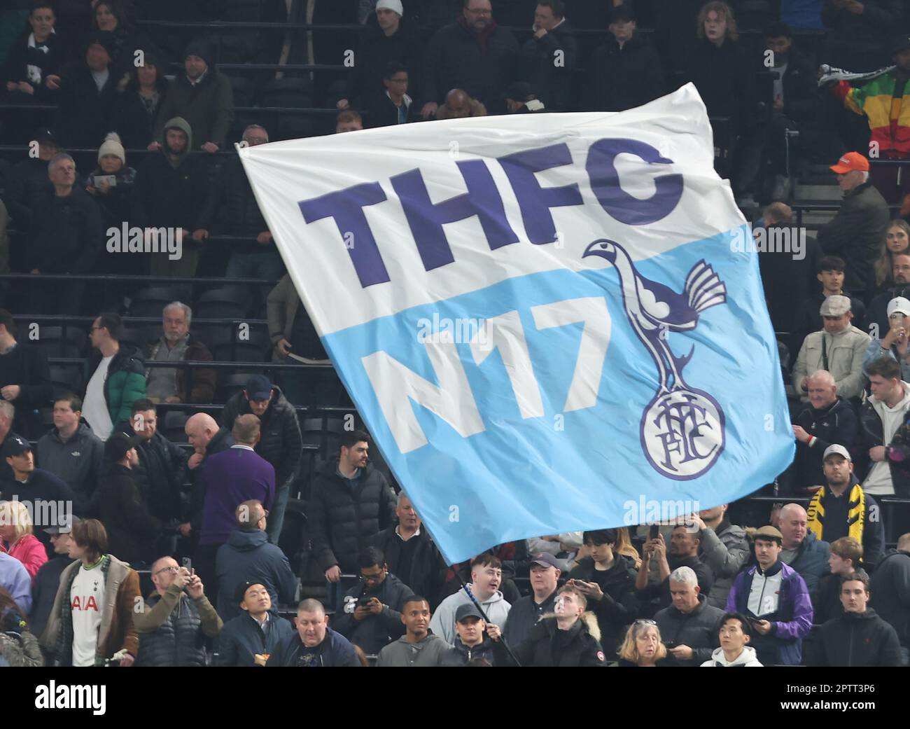 Tottenham hotspur banner Banque de photographies et d’images à haute ...