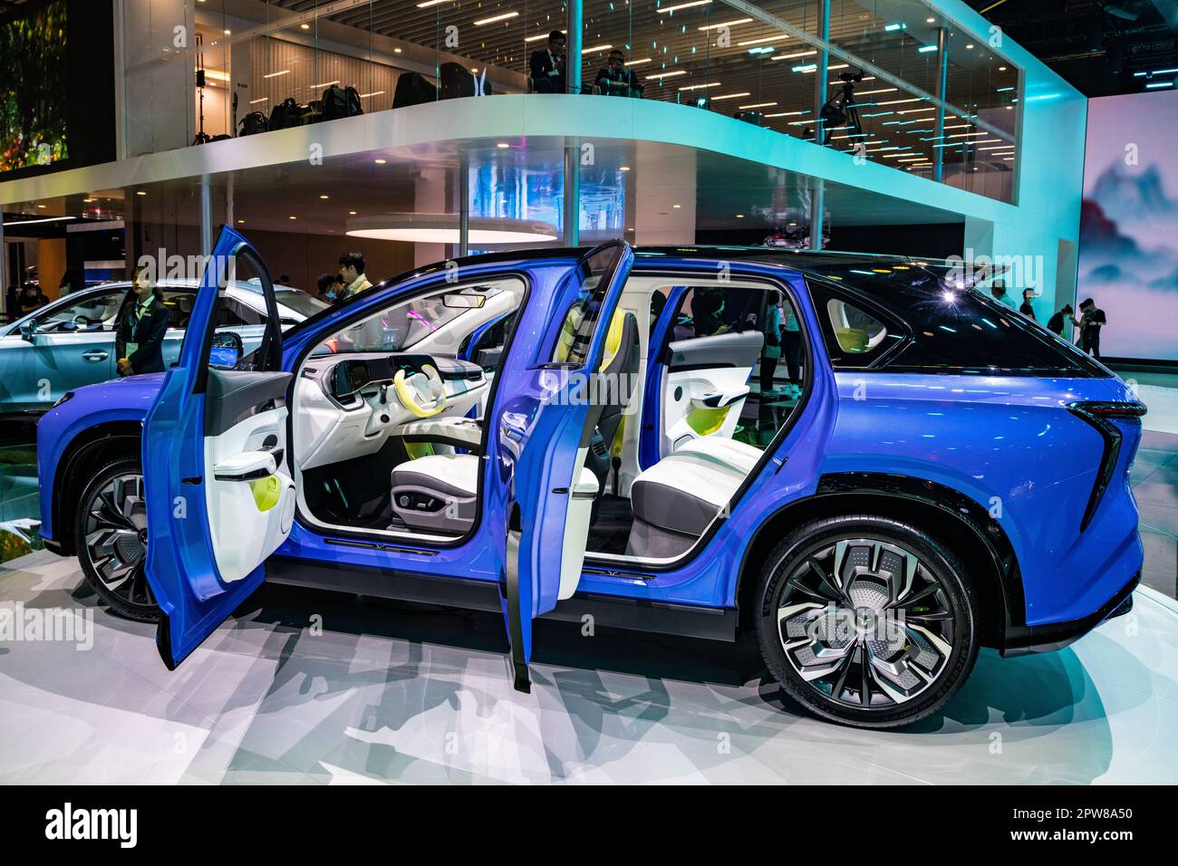 Le concept de vus électrique Hongqi E202 est exposé au salon de l'auto de Shanghai 2023 Photo ...