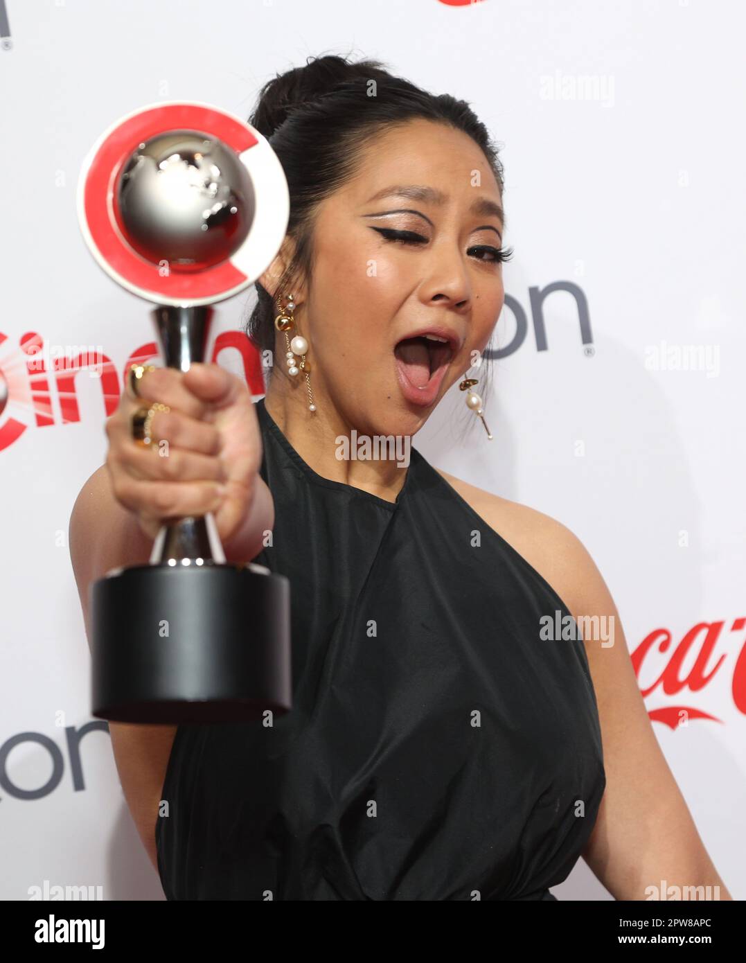 Las Vegas, États-Unis. 27th avril 2023. Stephanie Hsu arrive aux Prix de réalisation du Grand ...