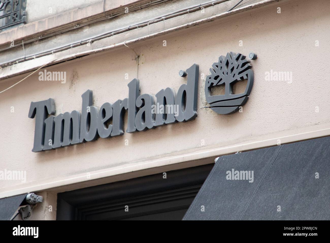 Timberland store Banque de photographies et d’images à haute résolution ...