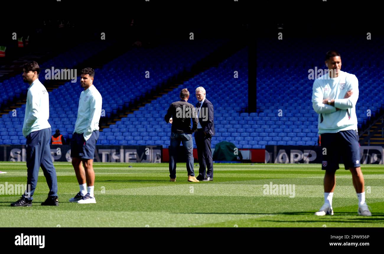 L'ancien joueur et entraîneur de West Ham Stuart Pearce avec le ...