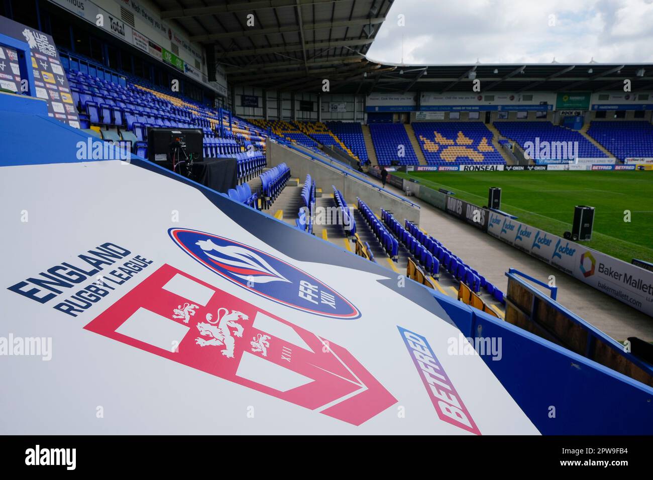 Une vue générale du stade Halliwell Jones avant le match international ...