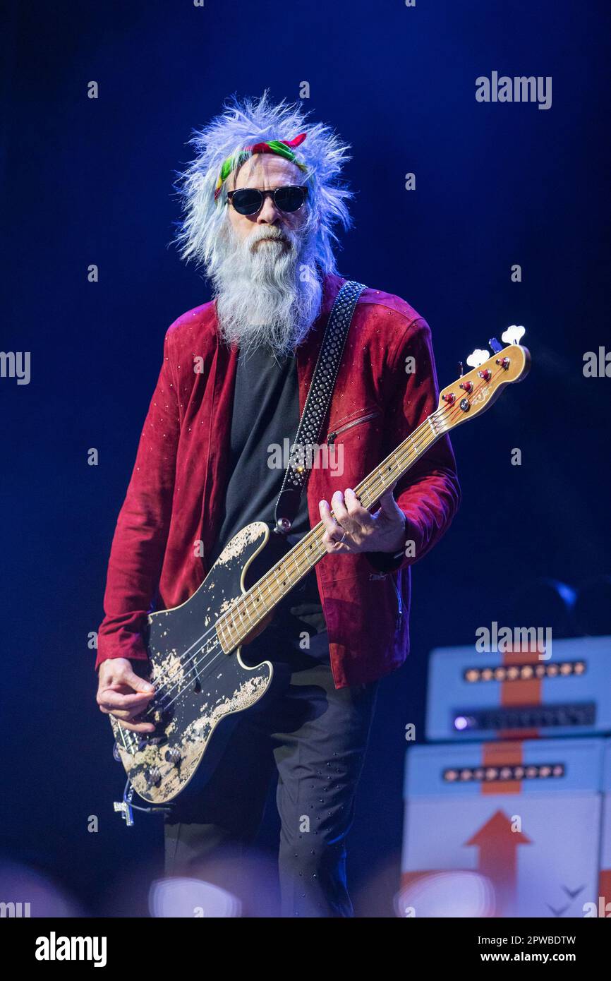 Indio, États-Unis. 28th avril 2023. Elwood Francis de ZZ Top pendant le ...