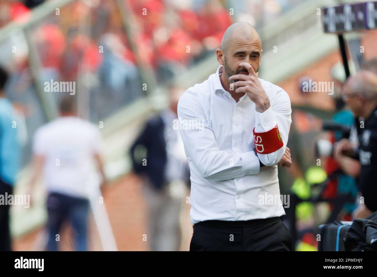 Bruxelles, Belgique. 30th avril 2023. L'entraîneur en chef de Mechelen ...