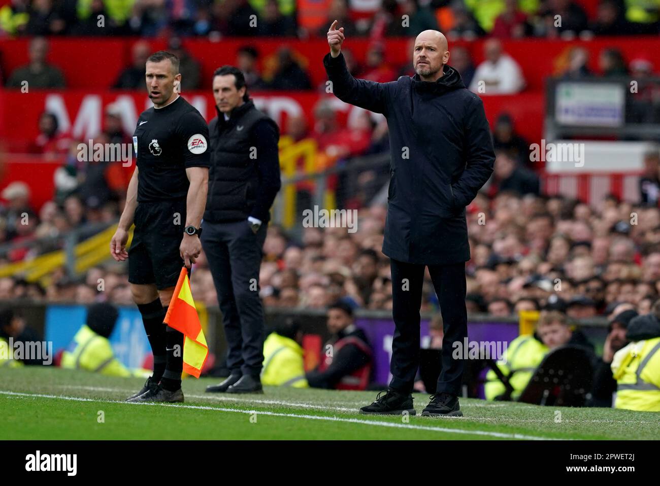 Erik Ten Hag, le Manager de Manchester United, se met en mouvement ...