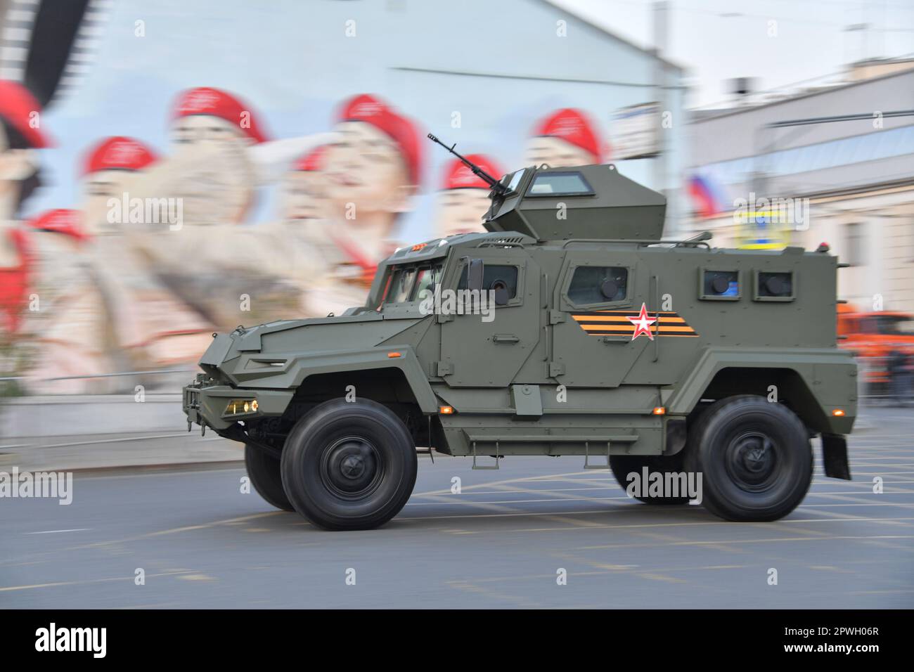 'Vache folle. Nouvelle voiture blindée multi-usages AMN-590951 'VPK ...