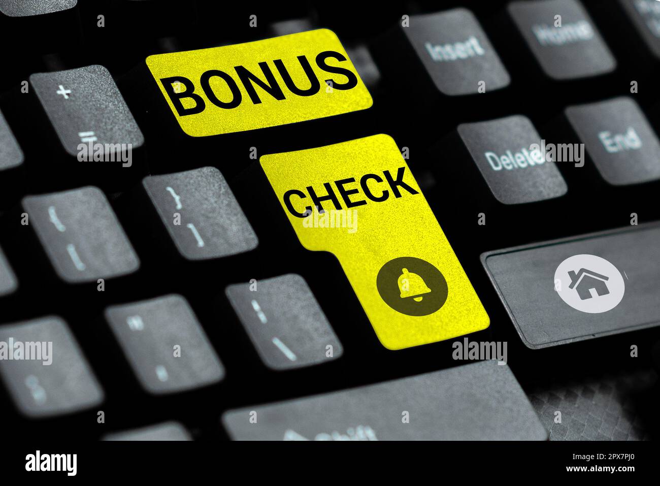 Texte d'écriture Bonus Check, Word écrit sur quelque chose en plus de ...