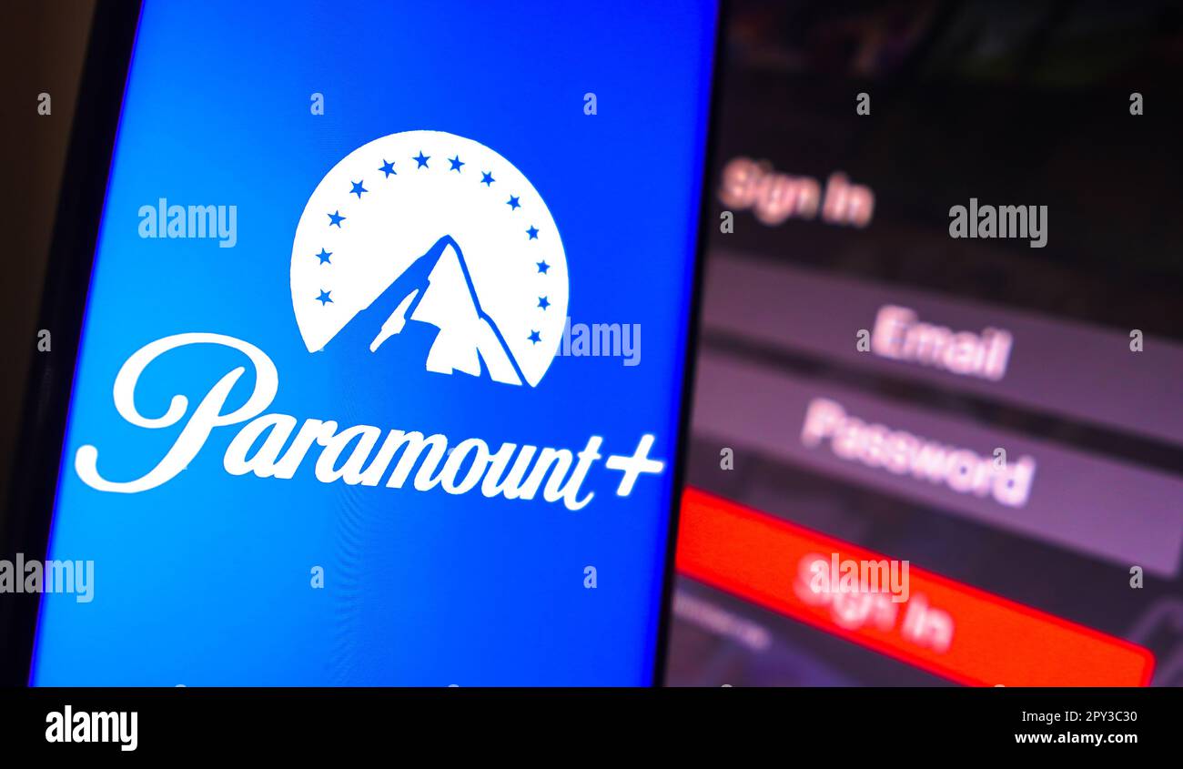 Dans cette illustration, le logo Paramount plus s'affiche sur l'écran d ...