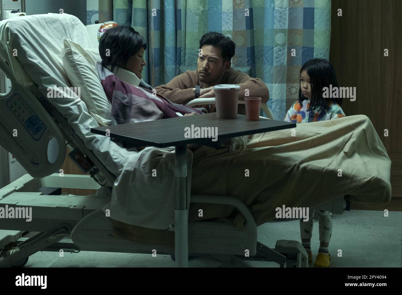 BŒUF, de gauche à droite : Patti Yasutake, Joseph Lee, Remy Holt, « We Draw A Magic Circle ...